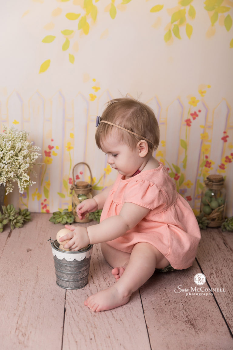 Photographing Springtime Babies in the Studio - Sara McConnell ...